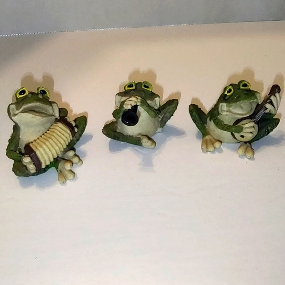 Giftco | Accents | Vintage Set Of 3 Musical Band Frogs Resin Figurines ...